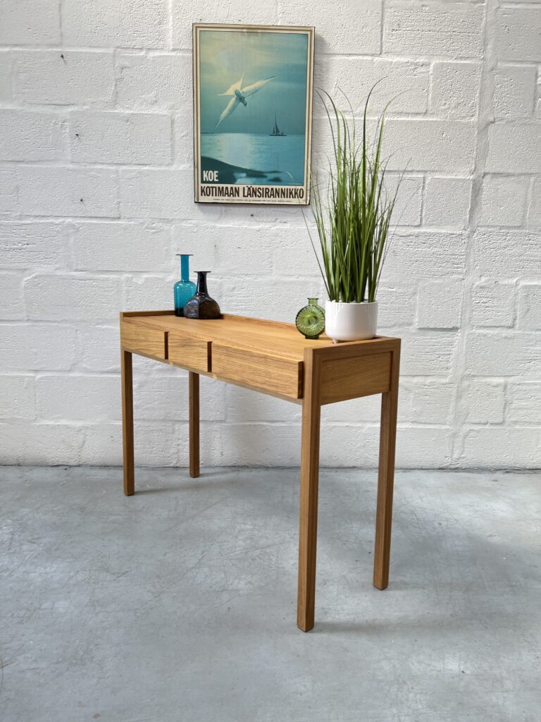Classic Habitat Solid Oak Hana Console Table – Pavement Vintage